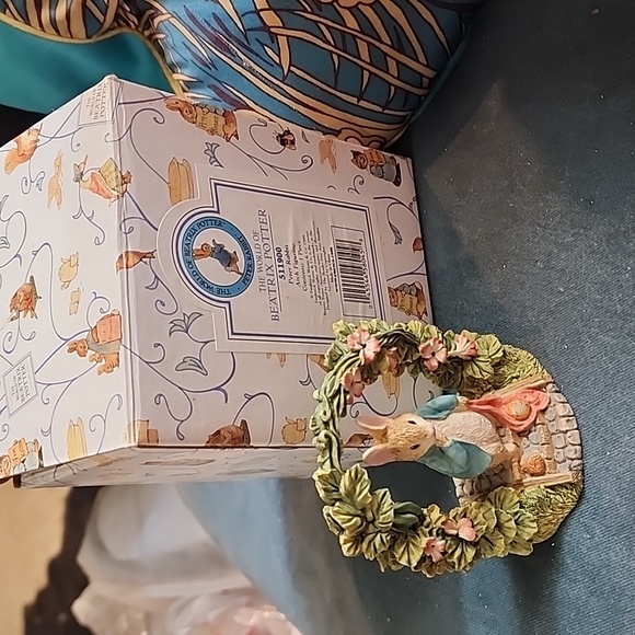 Enesco | Accents | Border Fine Arts Enesco Peter Rabbit Under Arch ...